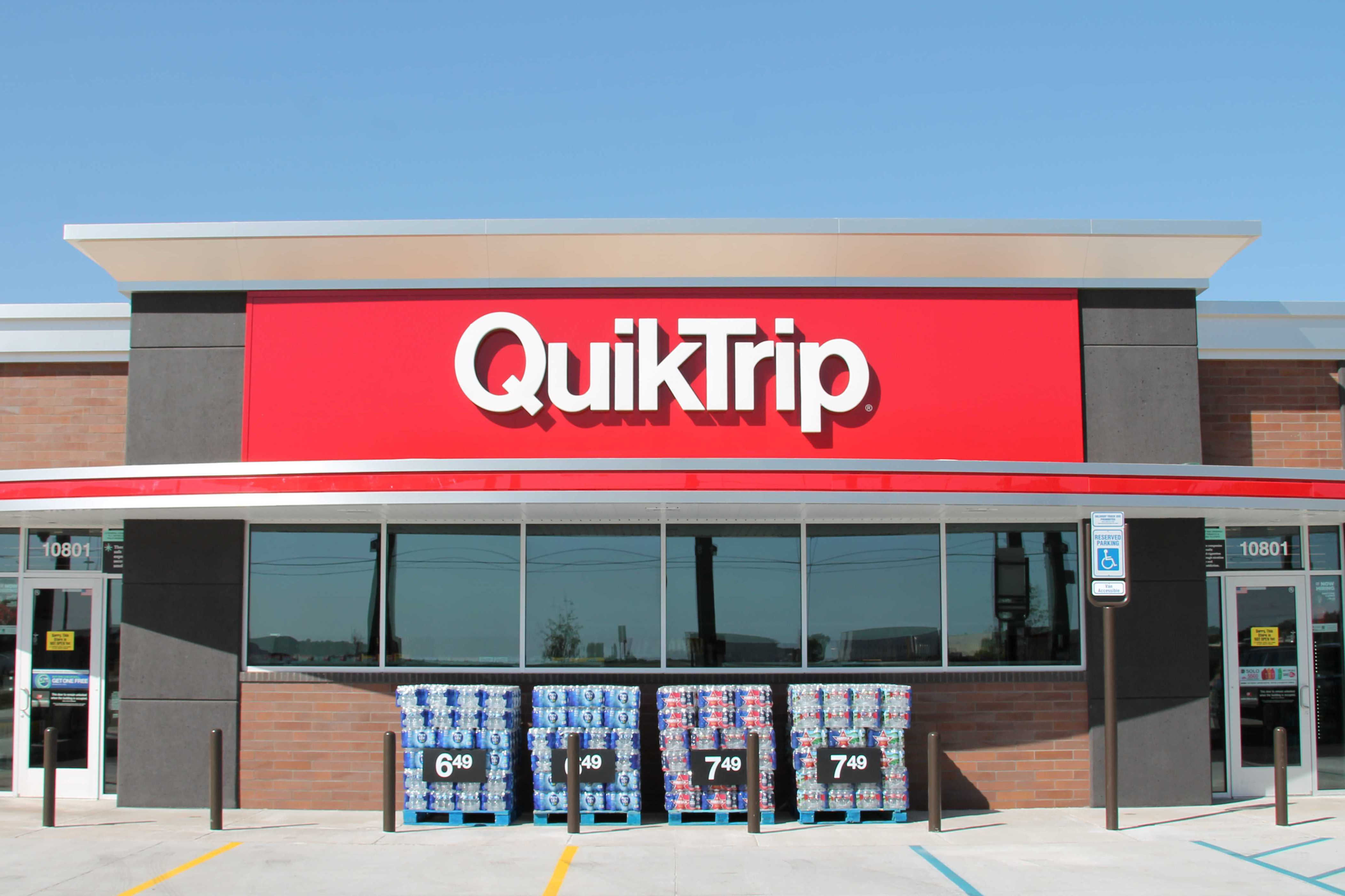 Burt Holmes, the co-founder of QuikTrip, dies at 93 years old