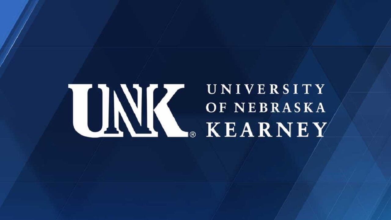 UNK students speak on school decision to keep classes in session