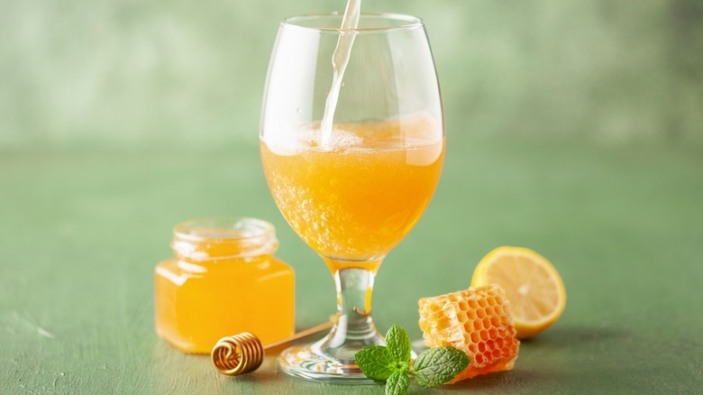 Mead Vs Cider: What's The Actual Difference?