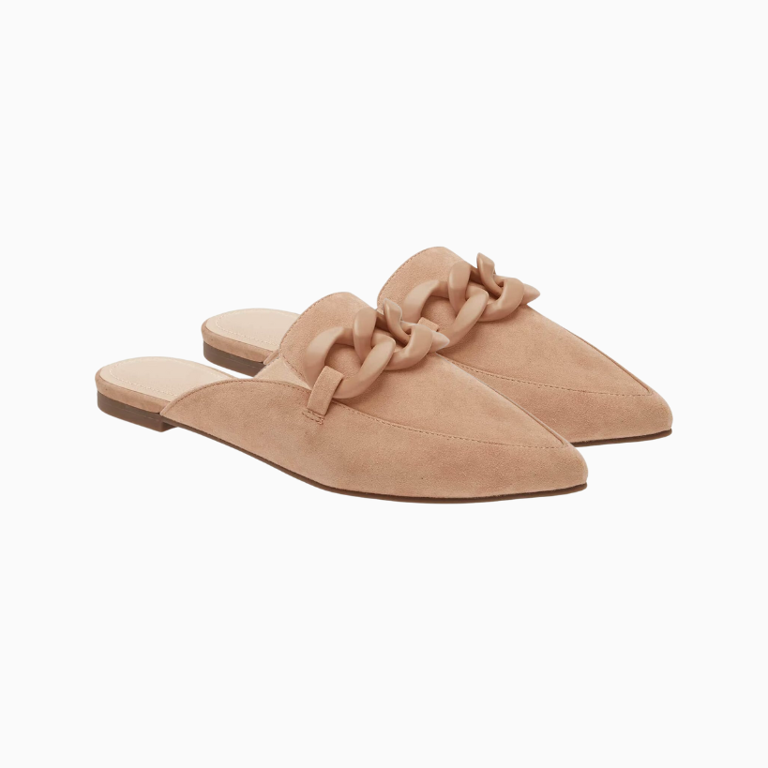 Classy Pieces You Need in Your Office Wardrobe