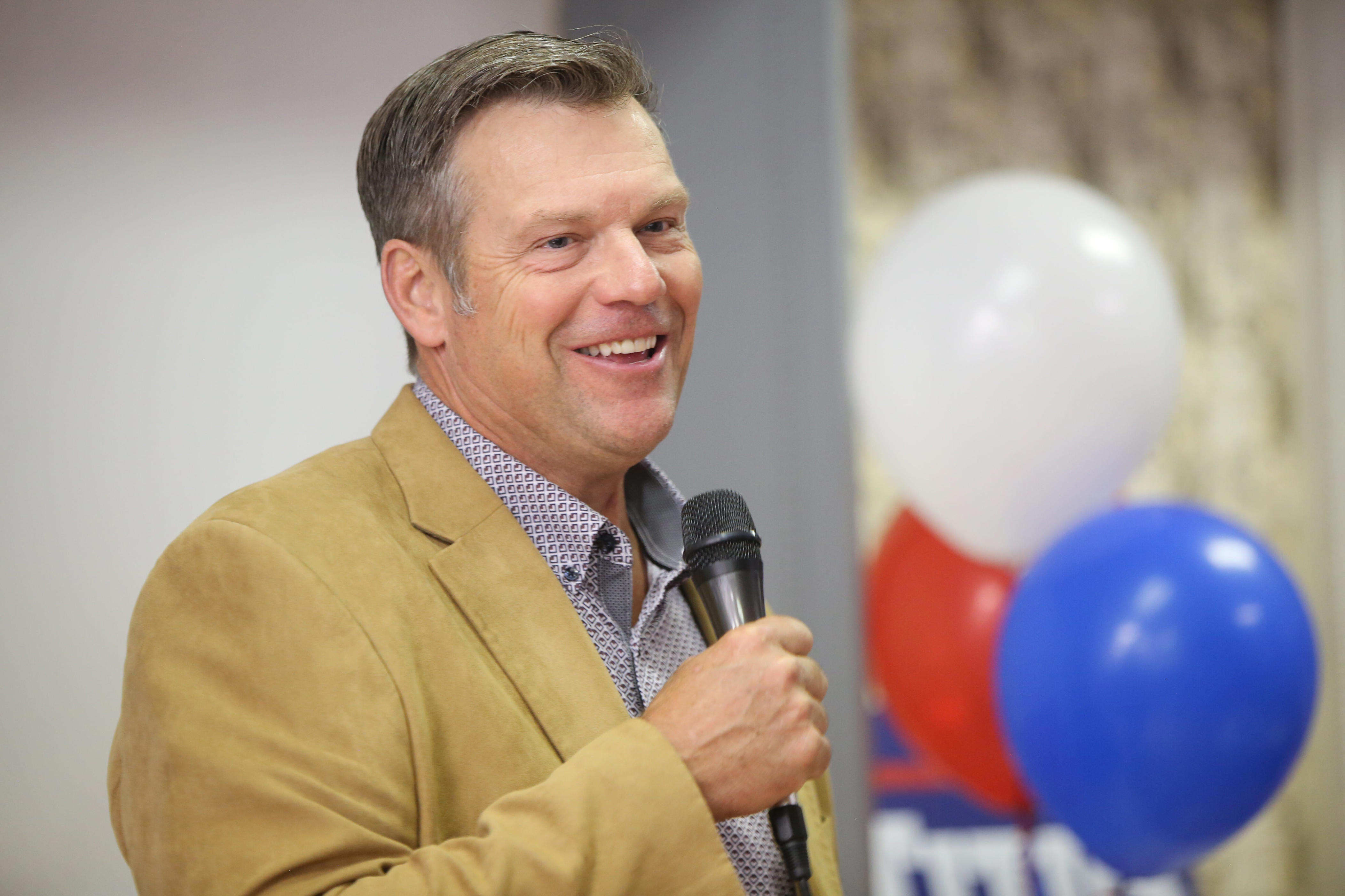 Kansas AG Kris Kobach will lead the Republican Attorneys General ...