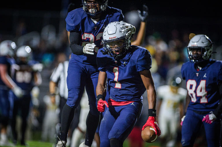 Terry Sanford football ousts E.E. Smith; Westover, Gray's Creek fall in ...