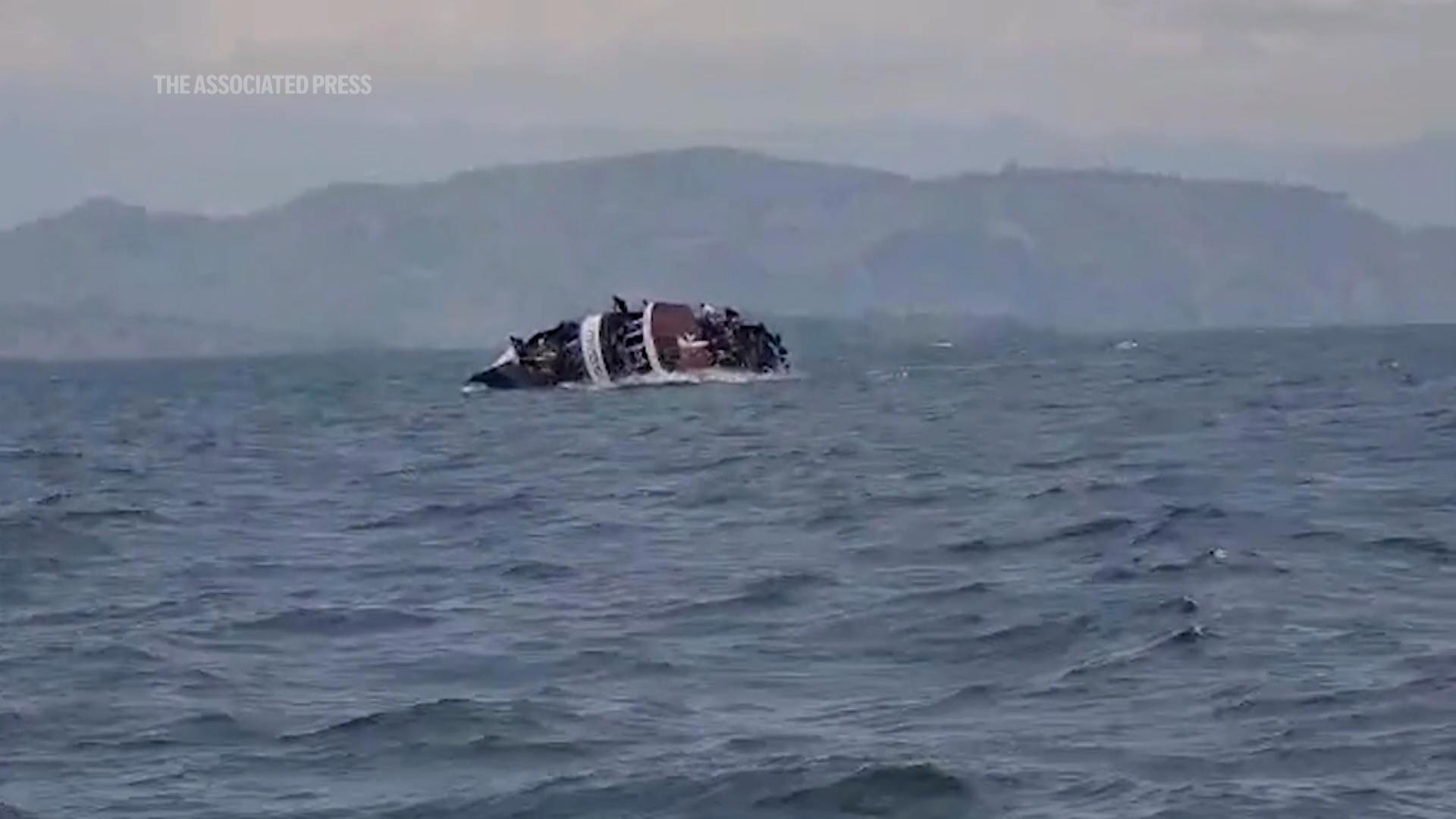 Footage shows moment overcrowded boat sinks in eastern Congo lake ... Footage shows moment overcrowded boat sinks in eastern Congo lake ...