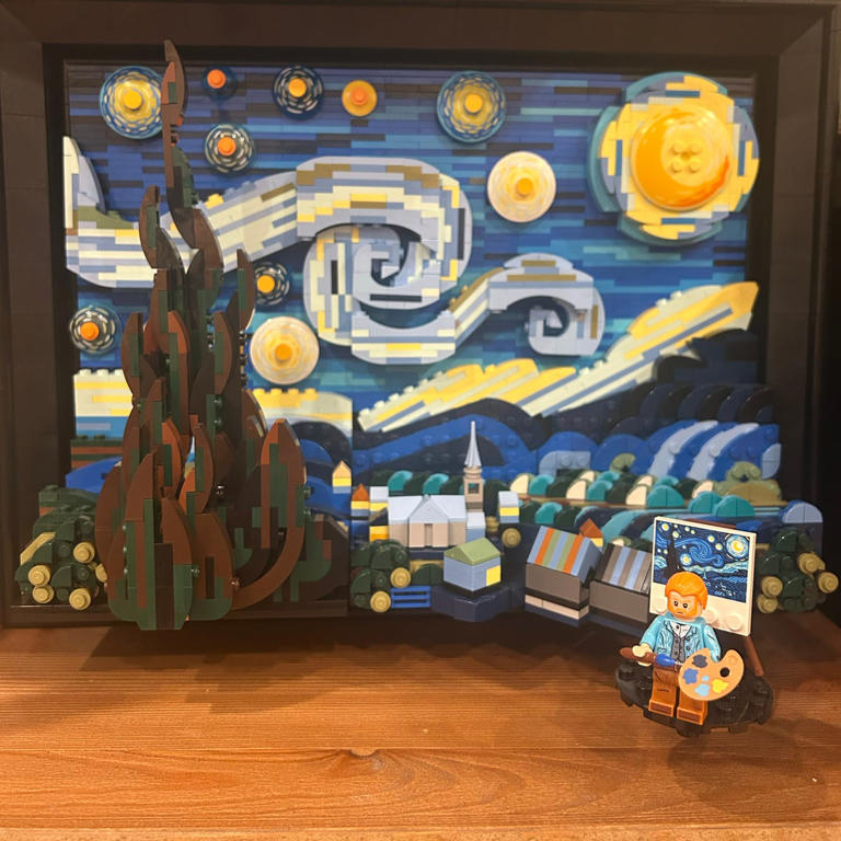 The Vincent van Gogh Starry Night LEGO Set Is an Actual Work of Art