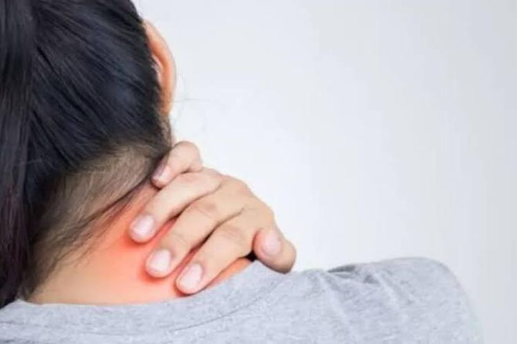 5 Pengobatan Sederhana Namun Efektif untuk Atasi Sakit Leher Akibat ...