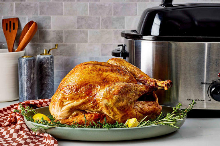 How to cook turkey in an electric roaster