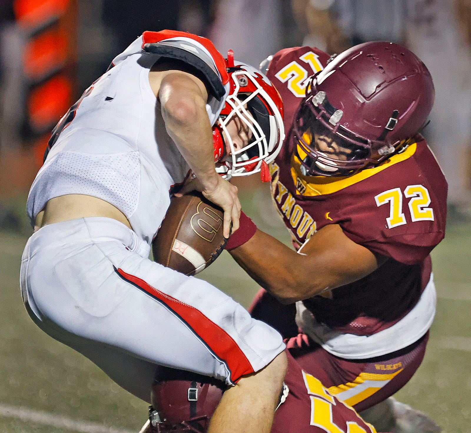 South Shore football star announces Division 1 college commitment