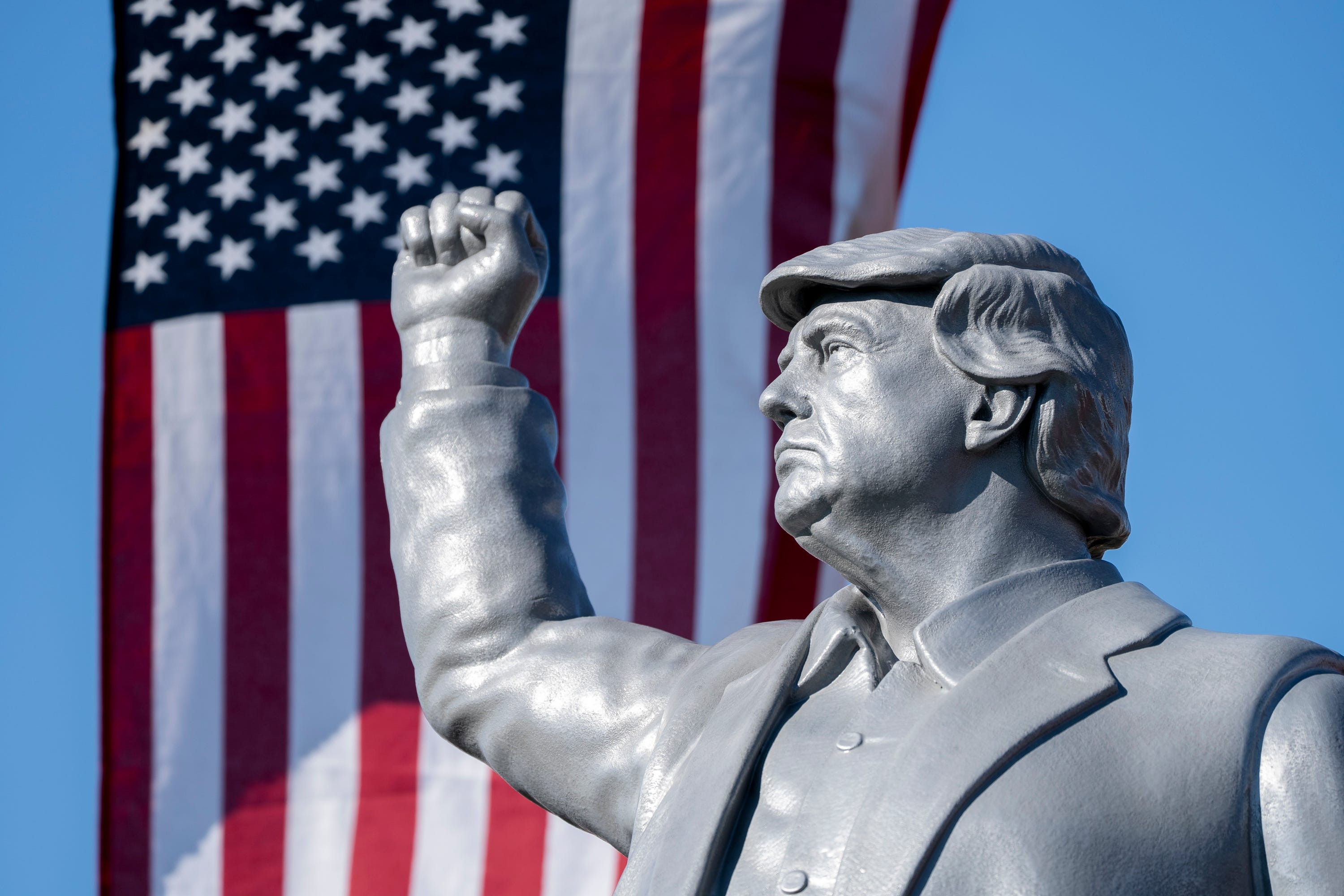 'I will never yield': Trump delivers defiant speech at site of his ...