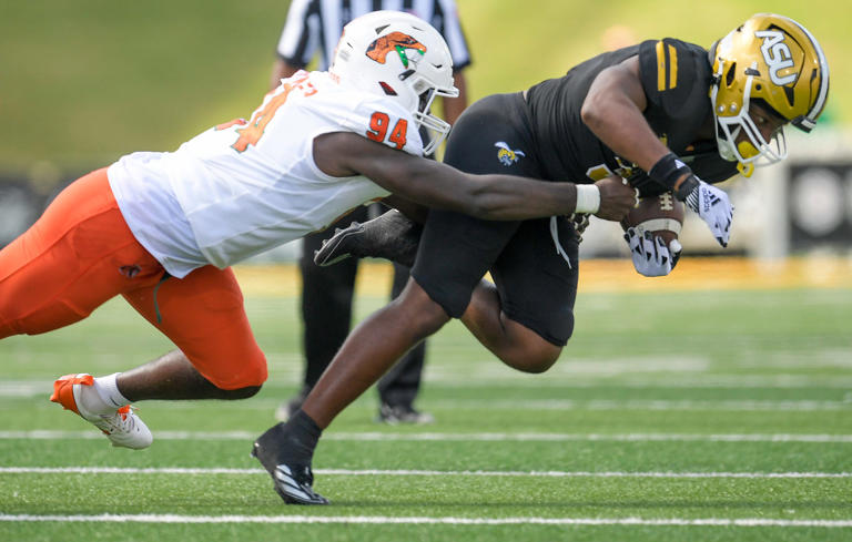 FAMU football's QBs, defensive end James Gardner Jr. highlighted in ...
