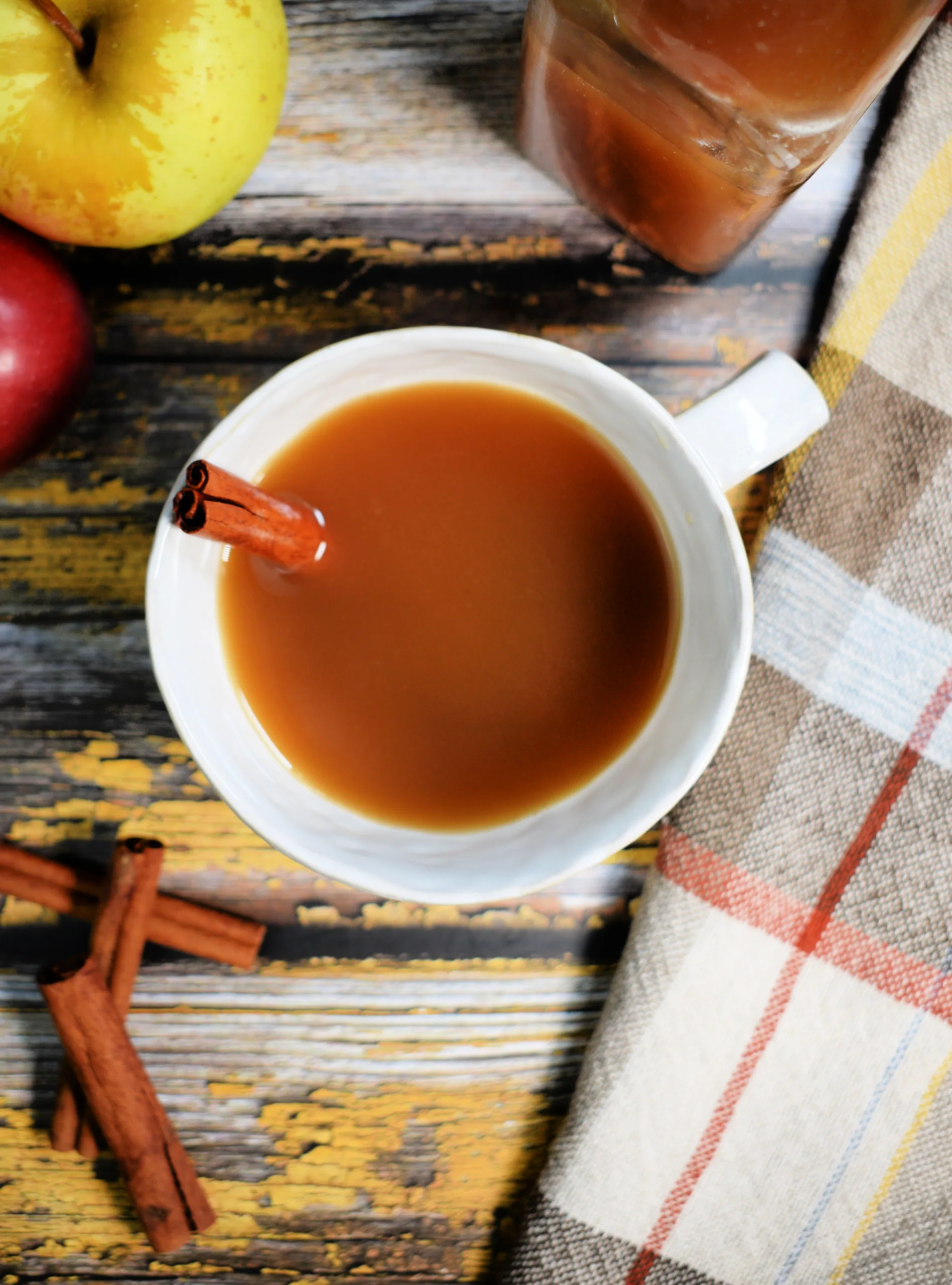 How to Make an Apple Cinnamon Fermented Shrub (Recipe)