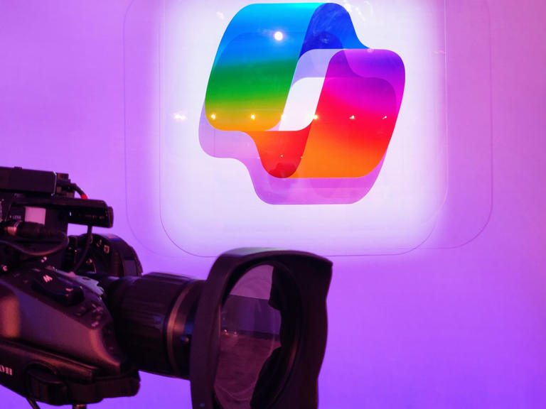 Microsoft’s free 365 Copilot Chat will let business users access AI ...