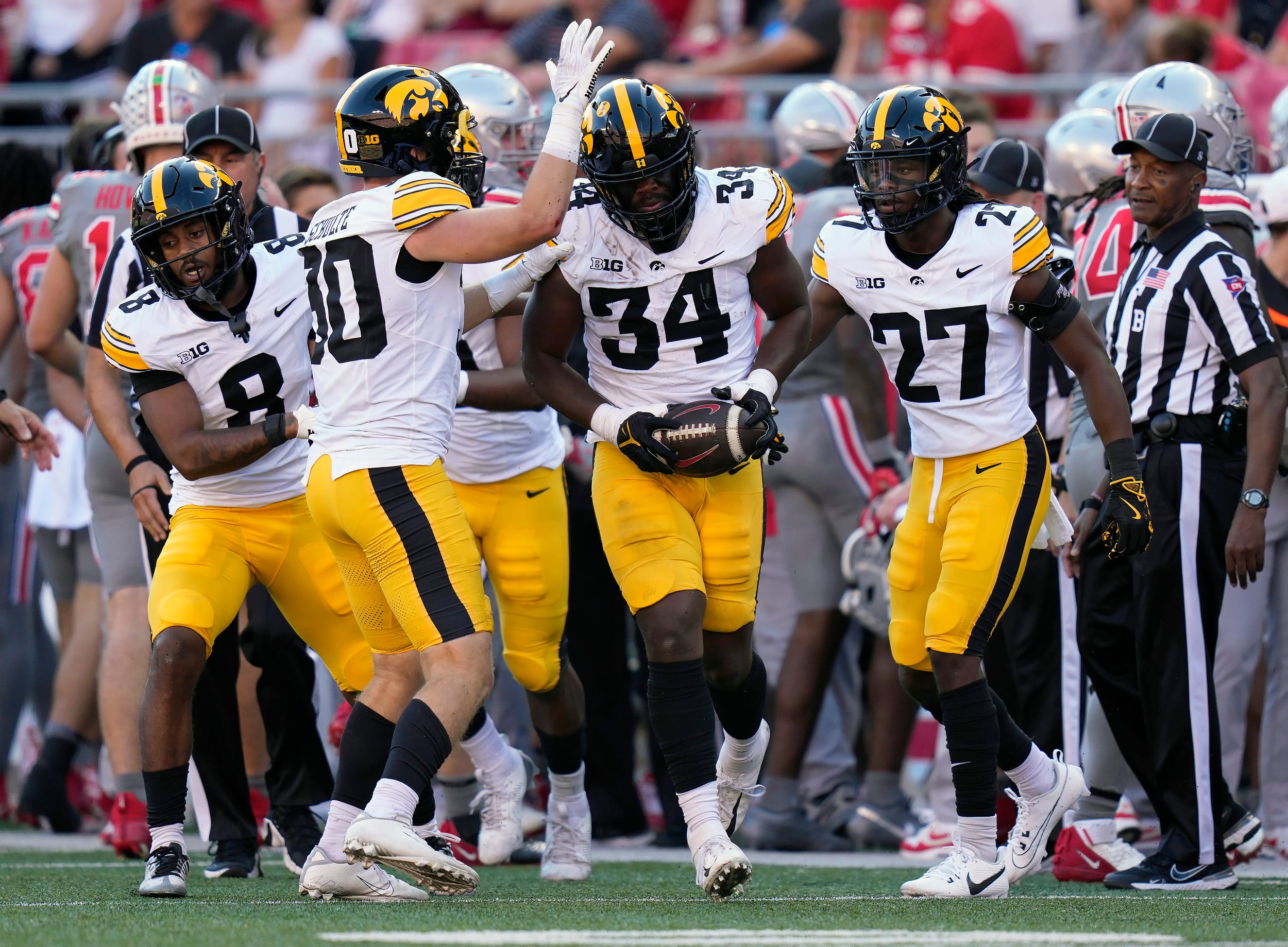 Former Iowa football star dishes on program's development success