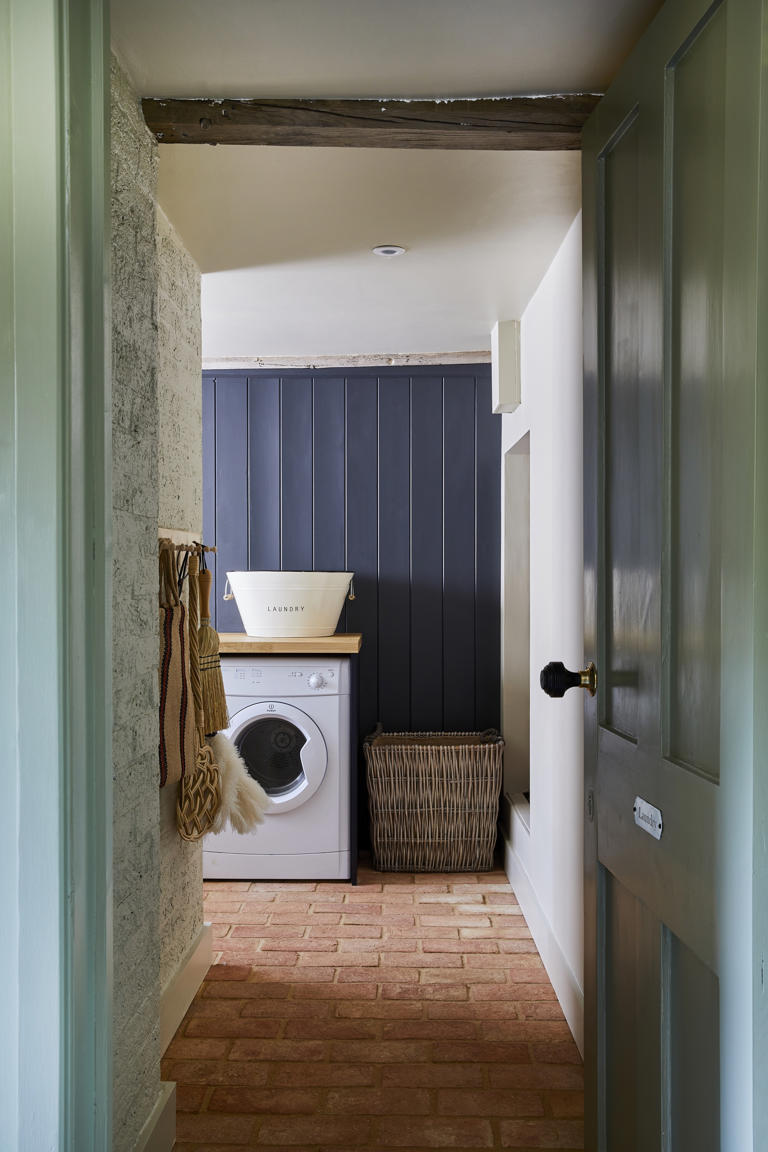This Brilliant, Space-Saving Laundry Room Feature Makes Ugly and Clunky ...