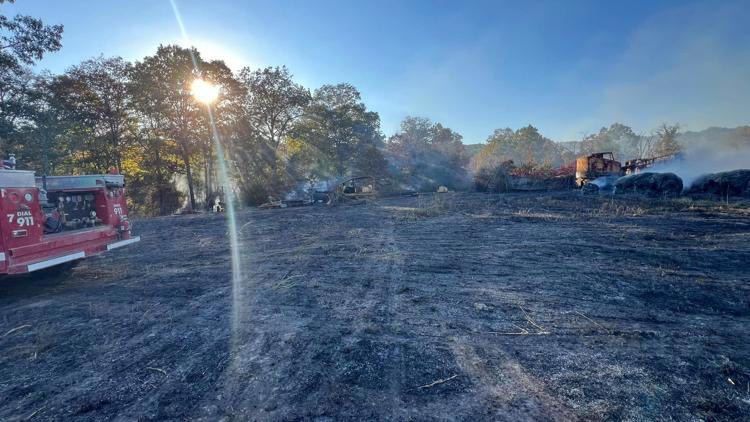 Arkansas crews battle 40-acre brush fire amid burn ban Arkansas crews battle 40-acre brush fire amid burn ban