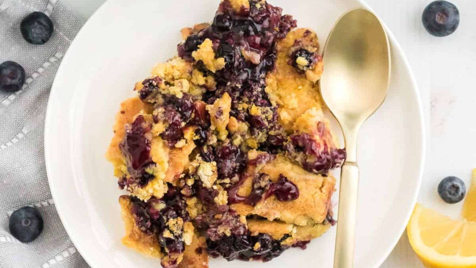 14 Sweet and Simple Dump Cake Recipes for Effortless Dessert Perfection!