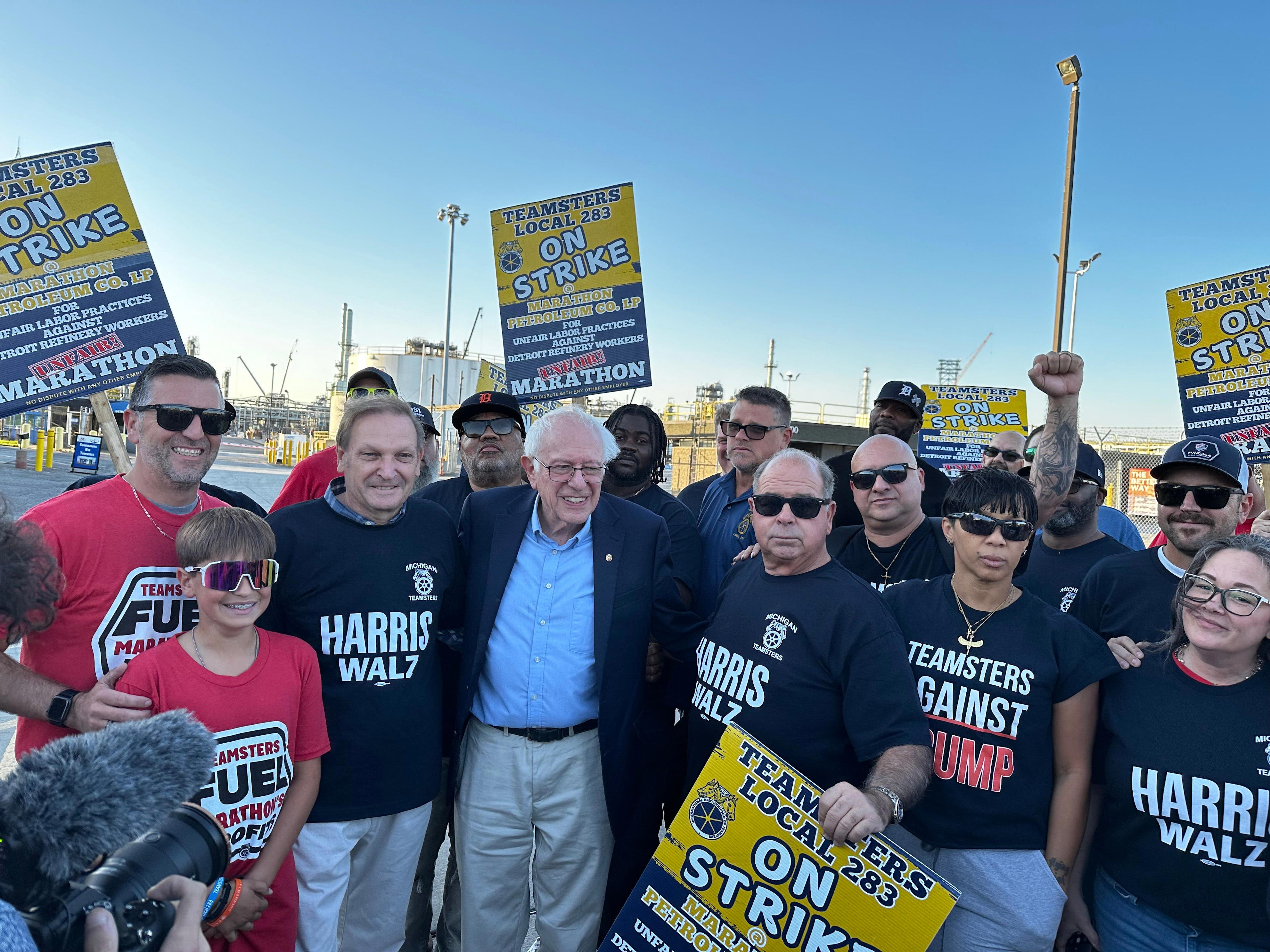 Bernie Sanders joins striking Marathon refinery workers on picket line ...