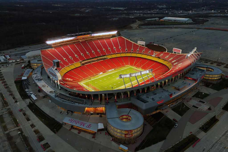 Kansas City Chiefs to survey 300,000 fans on new stadium and renovation ...