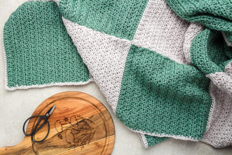 Checkerboard Crochet Blanket Pattern