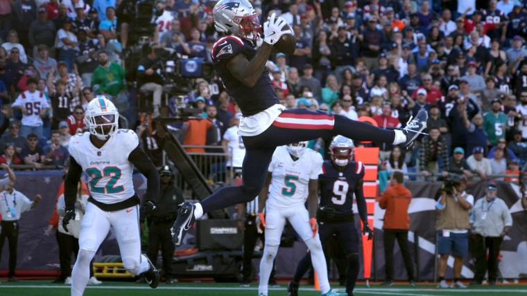 Why did the refs overturn Patriots late, go-ahead touchdown vs. Dolphins? Why did the refs overturn Patriots late, go-ahead touchdown vs. Dolphins?