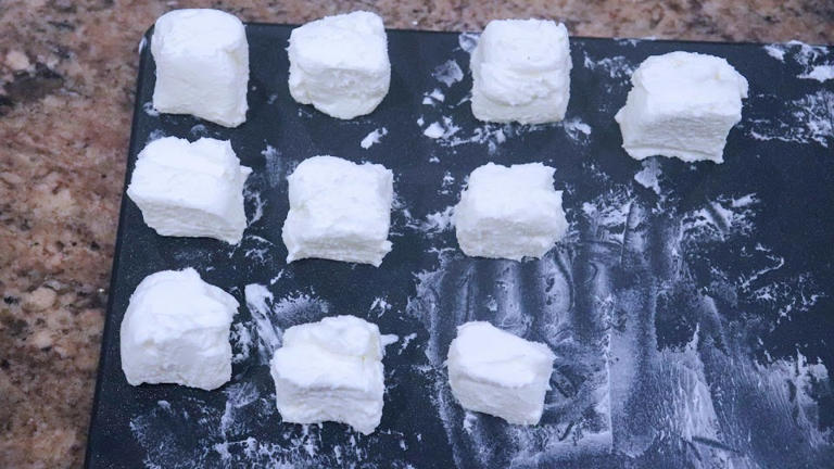 Refrigerated Biscuits Are Transformed In This Easy Dessert - Cream ...