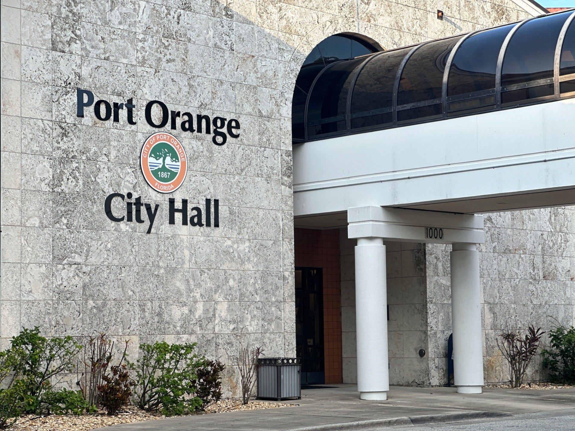 Split Port Orange City Council votes 3-2 to keep fluoride in city water ...