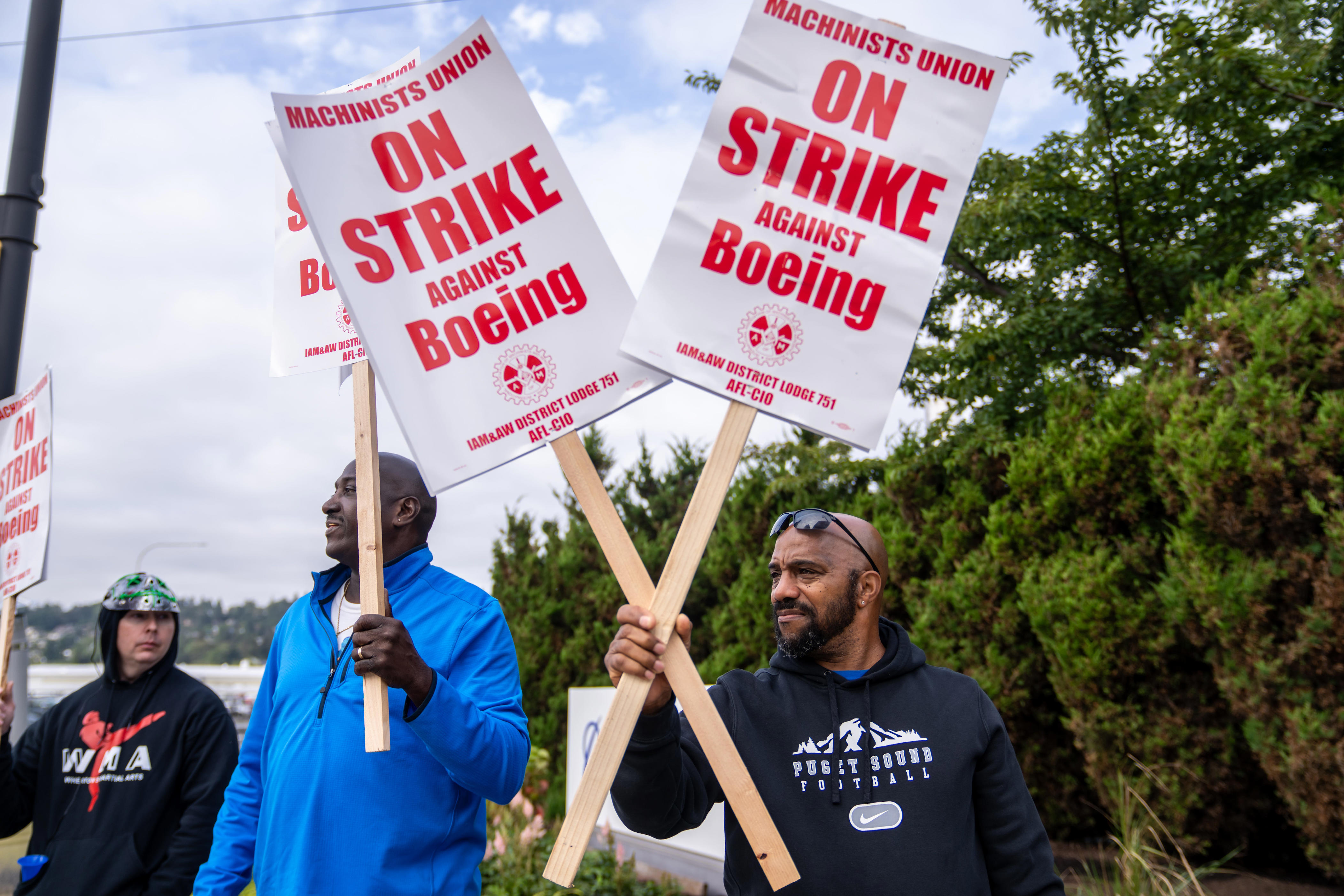 The cost of Boeing's strike keeps rising as talks continue