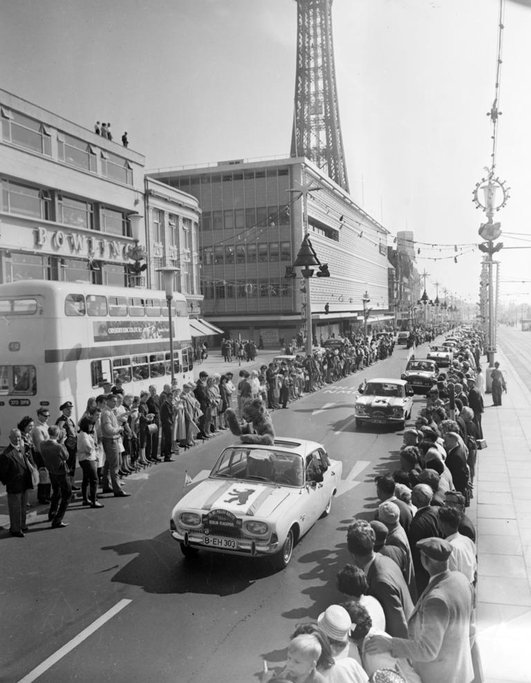 51 rich historic pictures of Blackpool taken in the early 1960s which ...