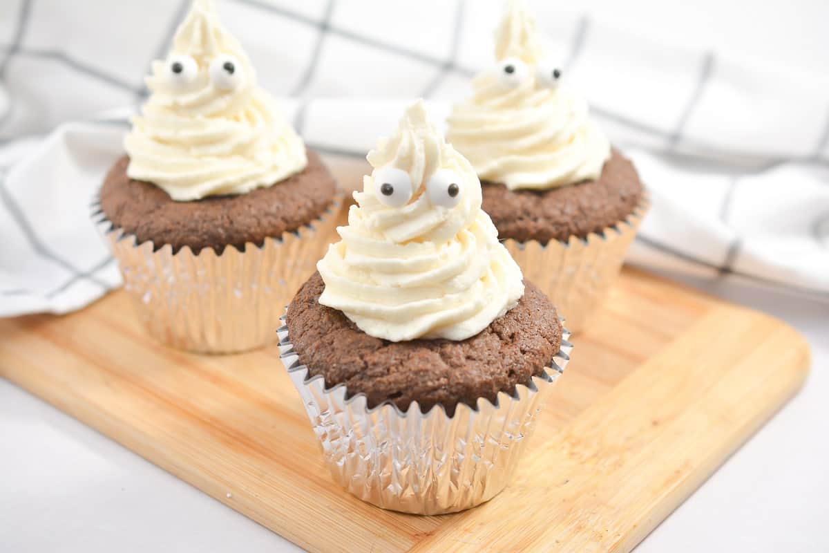 11 Low Carb Halloween Recipes That Bring the Boo Without the Stress