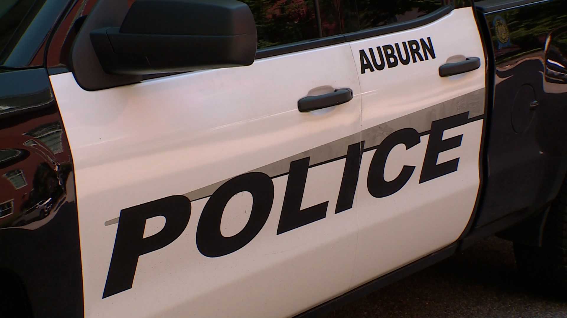 Outages, road closure affects traffic in Auburn