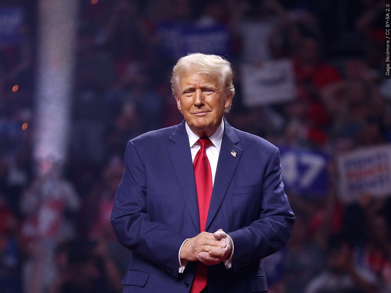 Former President Donald Trump holds campaign rally in Colorado ahead of ...