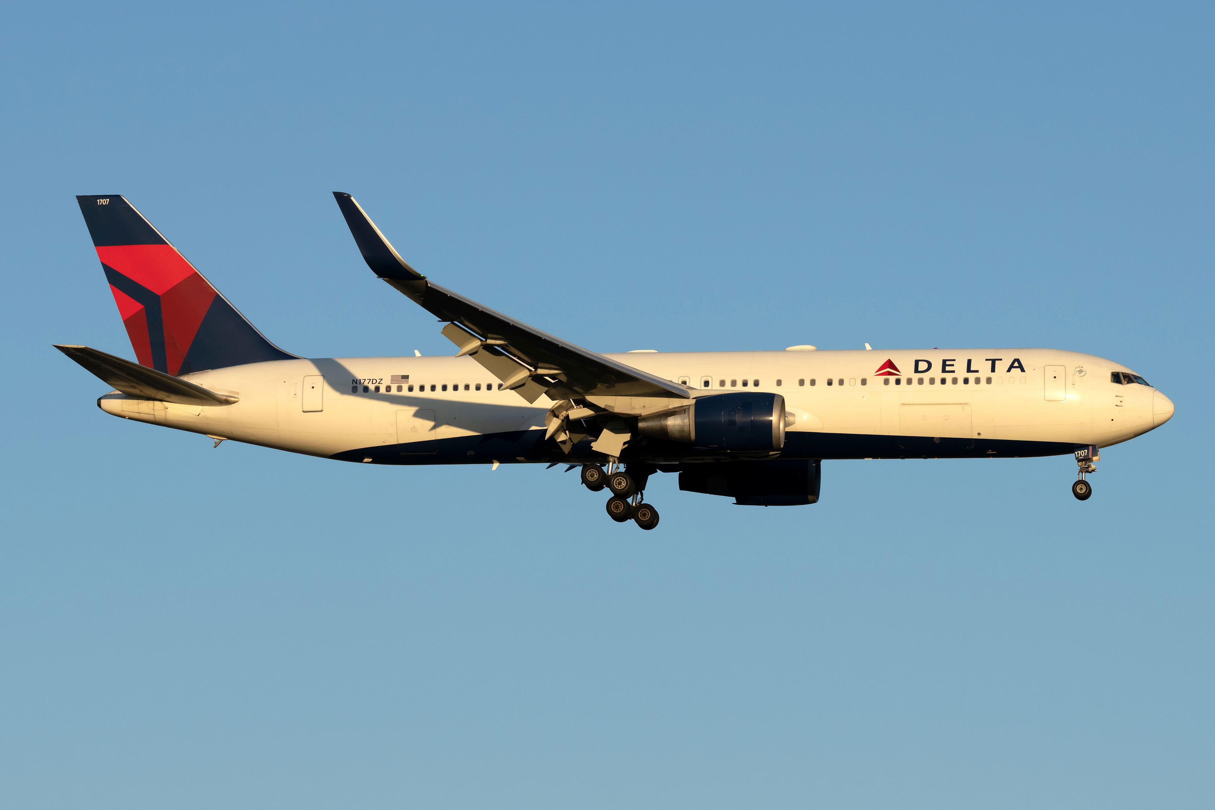 This Your Last Chance To Catch A Delta Air Lines Flight From Los Angeles To Tahiti