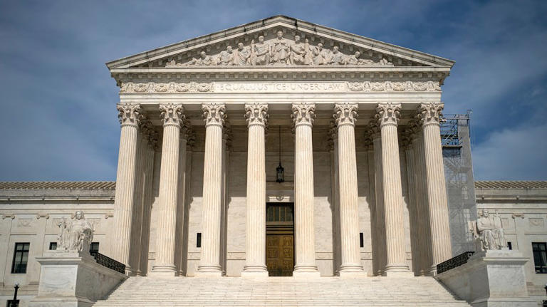 Supreme Court to hear arguments on ‘reverse discrimination’ case ...