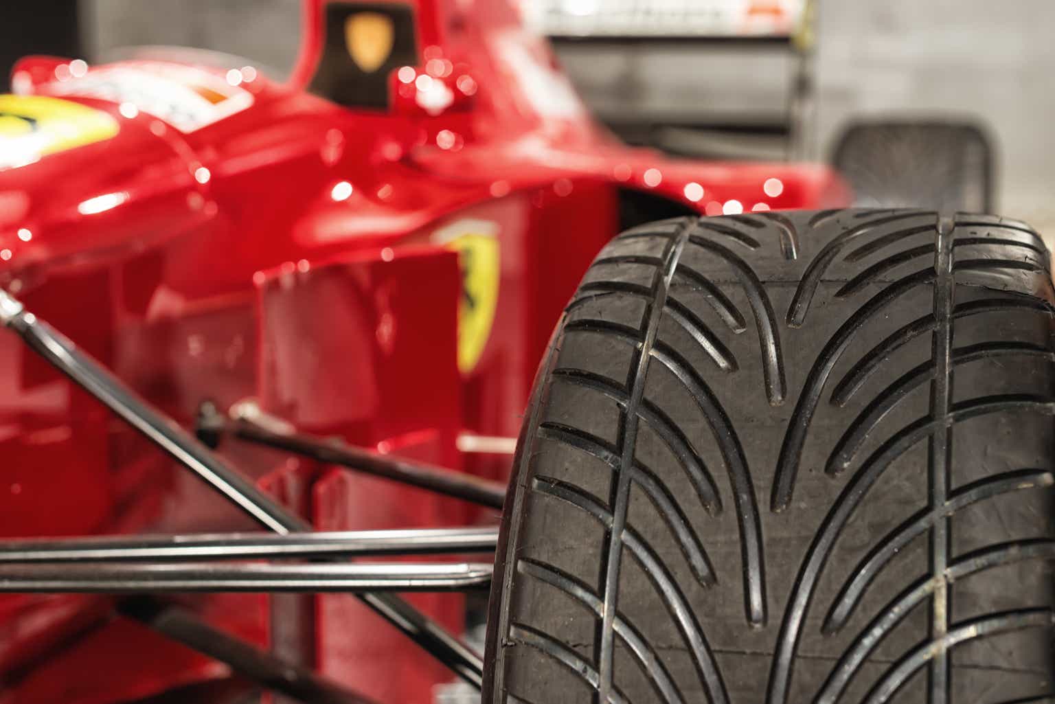 Apple reportedly racing towards F1 streaming deal in U.S. outbidding ...