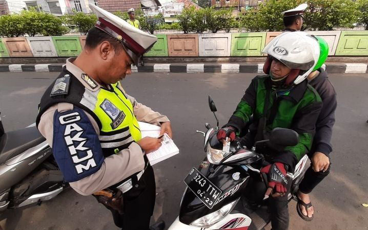 Siap-siap Tilang Manual Berlaku di Operasi Zebra 2024 Tiga Hari Lagi ... Siap-siap Tilang Manual Berlaku di Operasi Zebra 2024 Tiga Hari Lagi ...