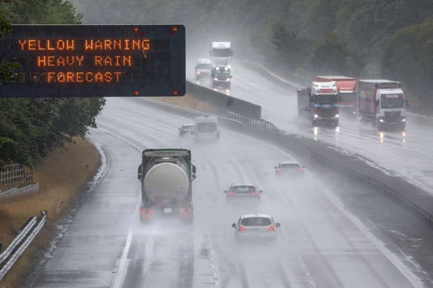 Map shows where 20 flood warnings are in place across UK Map shows where 20 flood warnings are in place across UK