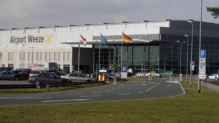 Flughafen Weeze: Mehr Parkplätze und Ziele für die Ferien