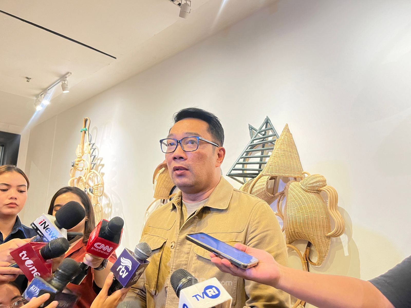 Survei Poltracking Indonesia: Pendukung Anies Baswedan Cenderung Pilih ... Survei Poltracking Indonesia: Pendukung Anies Baswedan Cenderung Pilih ...