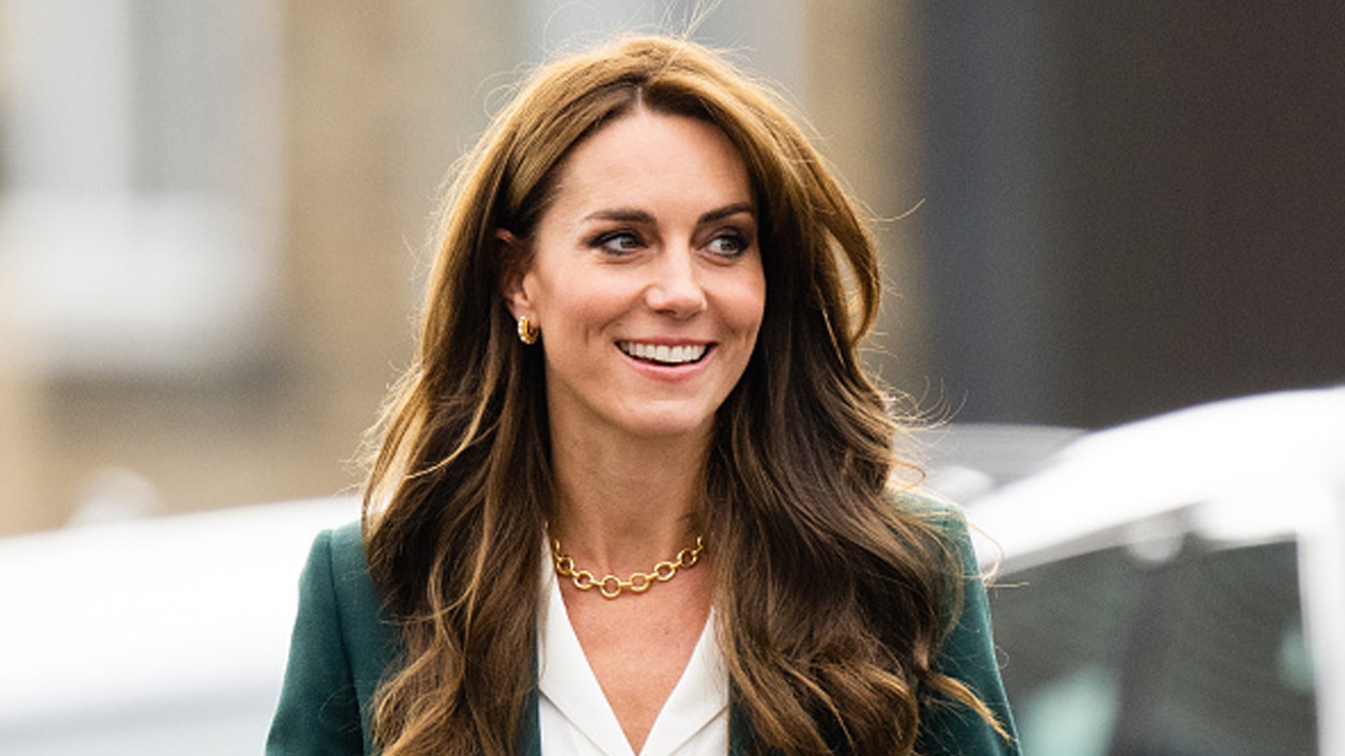 Kate Middleton Uses This ‘No-Needle Botox' Serum for Youthful-Looking ...