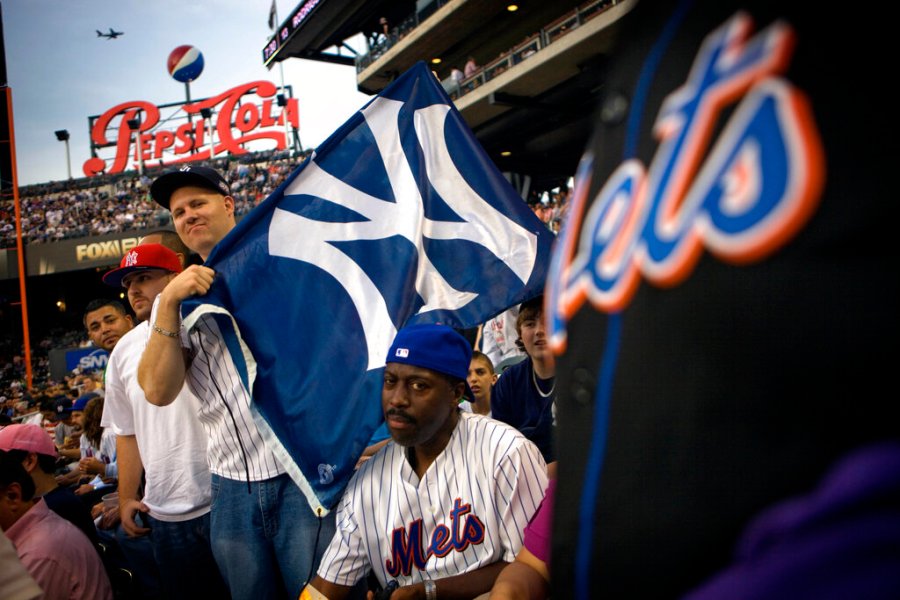Free public viewings of Yankees vs. Mets rivalry in NYC this weekend