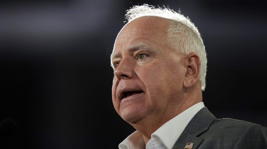 Watch live: Tim Walz campaigns in Arizona as early voting begins