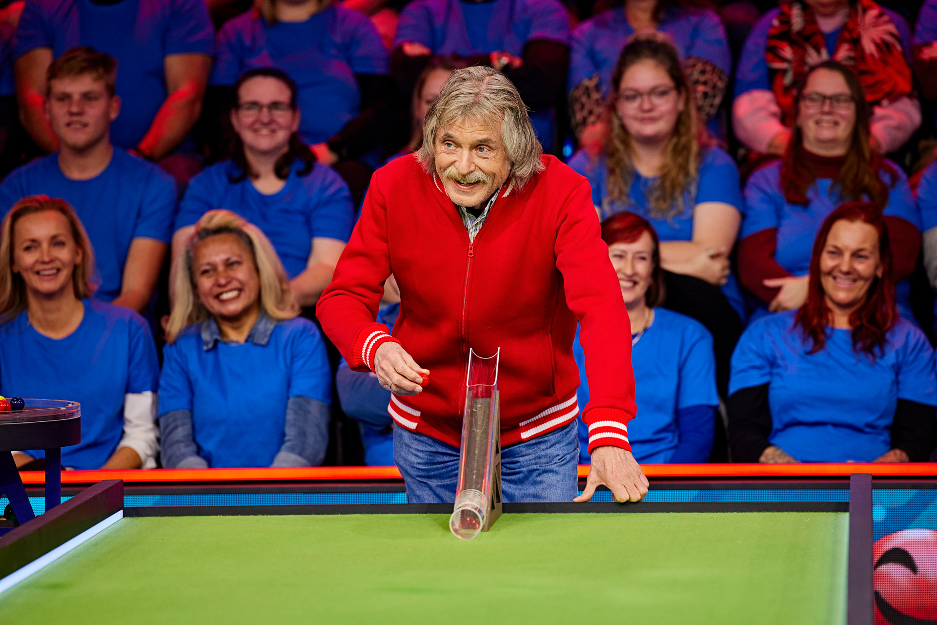 Johan Derksen: "het zit er vol profiteurs"