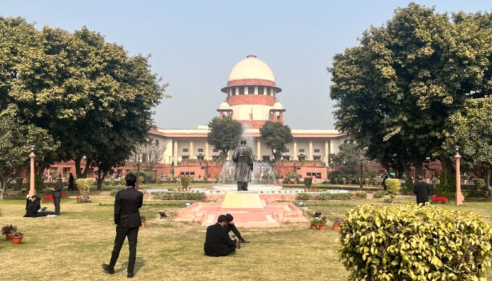 Supreme Court raps Karnataka HC judge: No part of India can be called ...