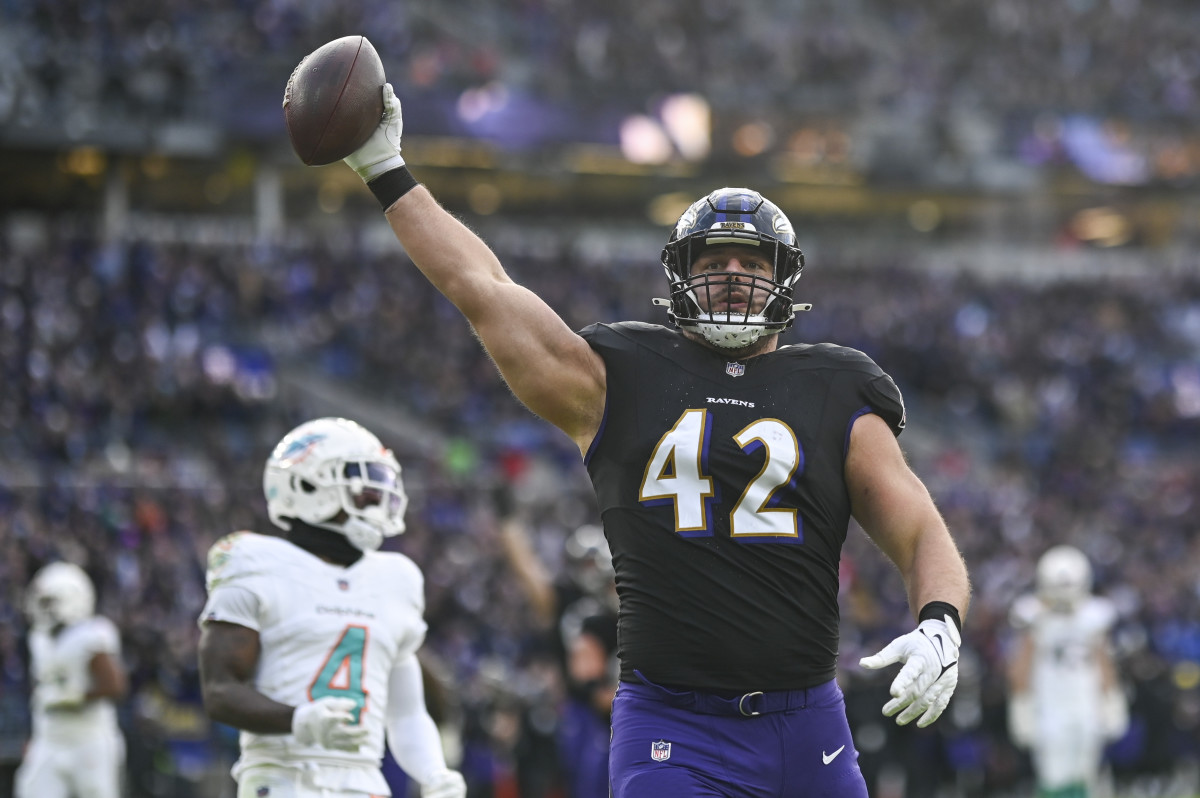 Ravens Re-Sign Key Offensive Piece Ahead of Free Agency