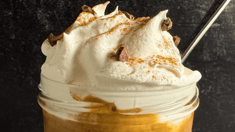 Healthy Mornings Made Easy: 10 Overnight Oats to Keep You on Track