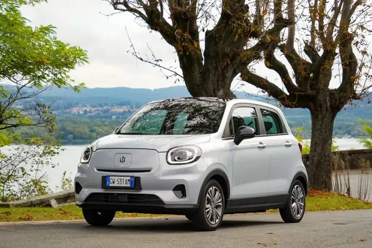 Tutte le auto per neopatentati 2025 con il nuovo Codice della Strada: la lista completa