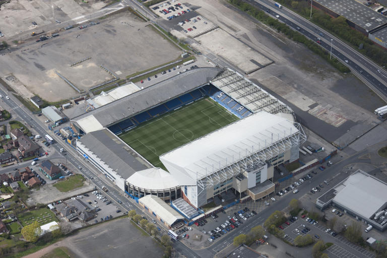Changing face of Leeds United's Elland Road over the years in 10 ...