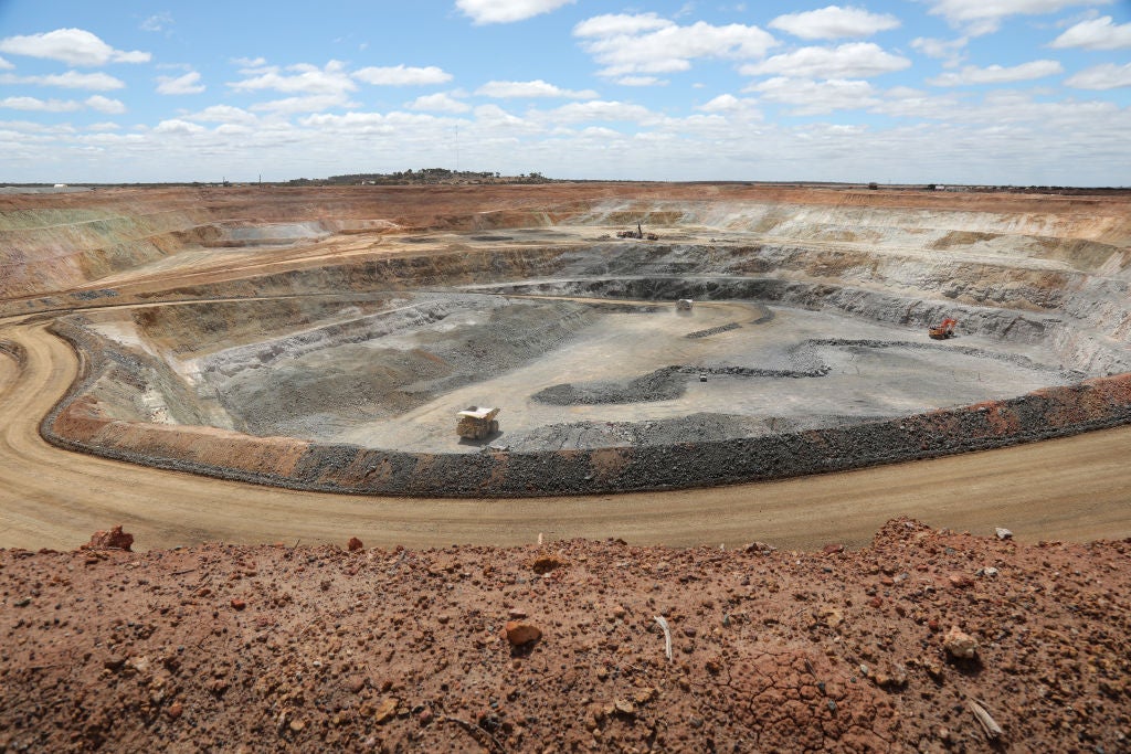 US pledges $786m to Australian rare earths and lithium projects