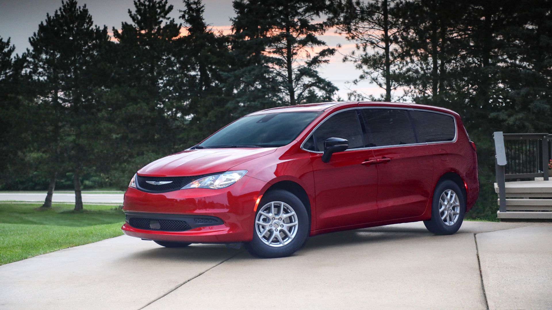 Seriously, What Happened? Diving Deep into 12 Once-Popular Minivans ...