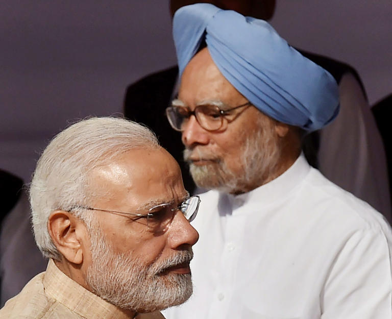 PM Modi greets Manmohan Singh on birthday PM Modi greets Manmohan Singh on birthday