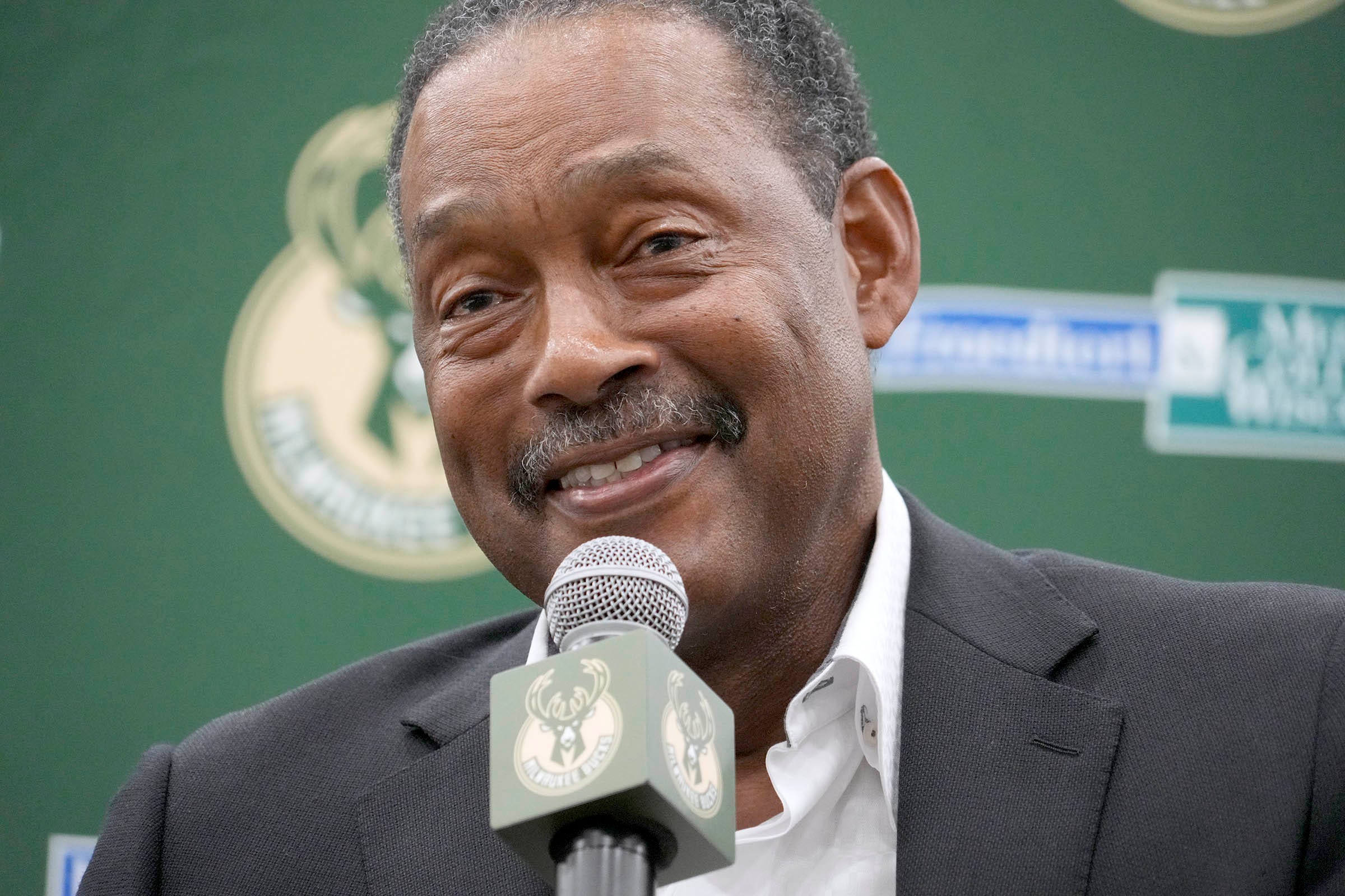 Milwaukee Bucks legend, minority team owner Junior Bridgeman suffers a ...